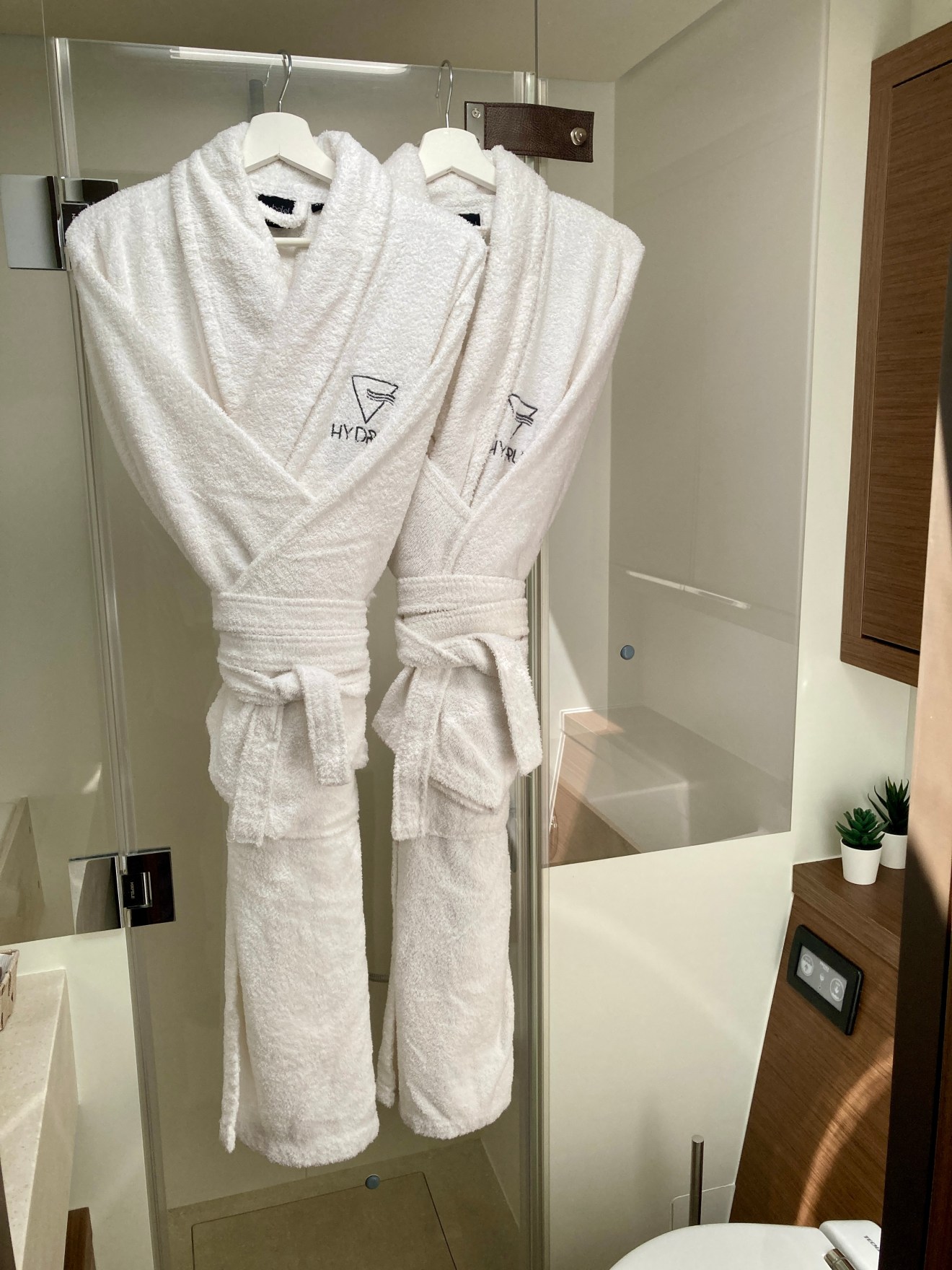 HYDRUS | 55' Lagoon | Catamaran Charter in Greece